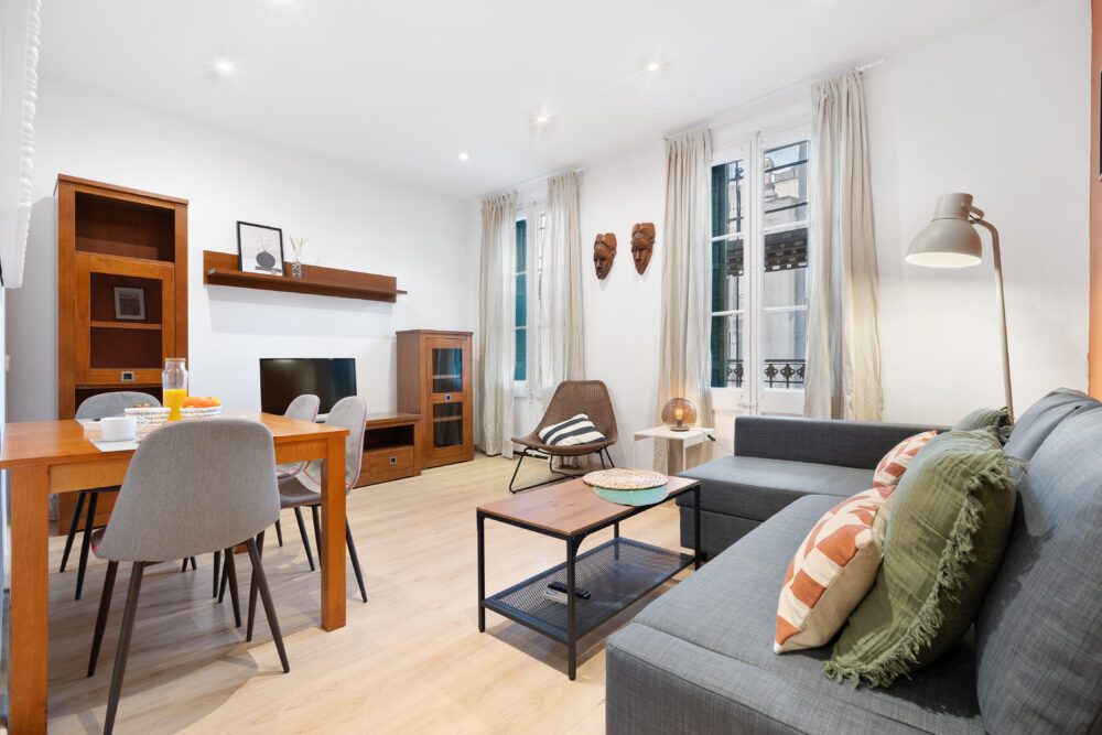 Stylish 2-Bedroom Apartment Eixample - Fridays Flats